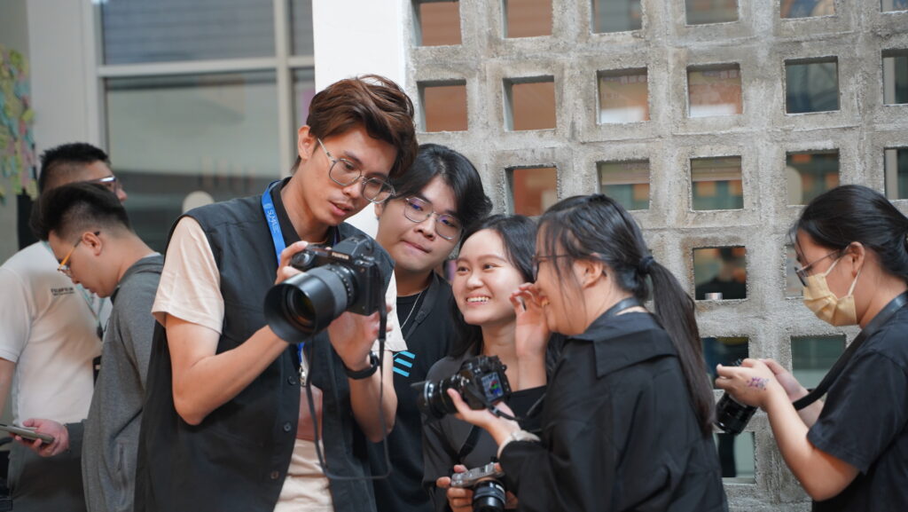 02 Course - Photo, Videography & Editing 商业摄影、视频拍摄与后期制作 - SUMA College ...